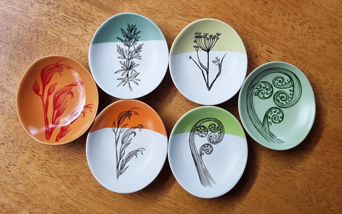 New 24cm and 10cm Bowls - Jo Luping Design - Live Wires Ltd - Cards ...